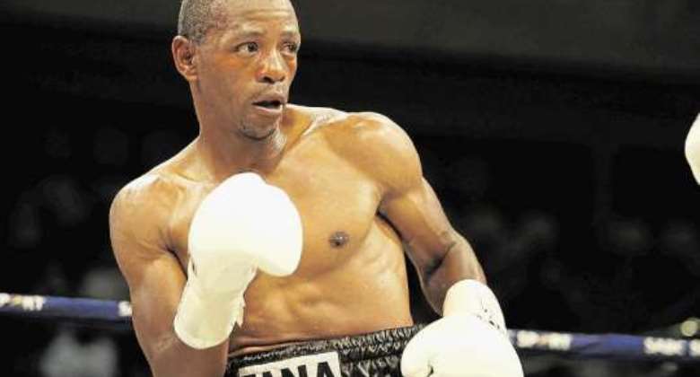 South African boxer collapses after 12 rounds