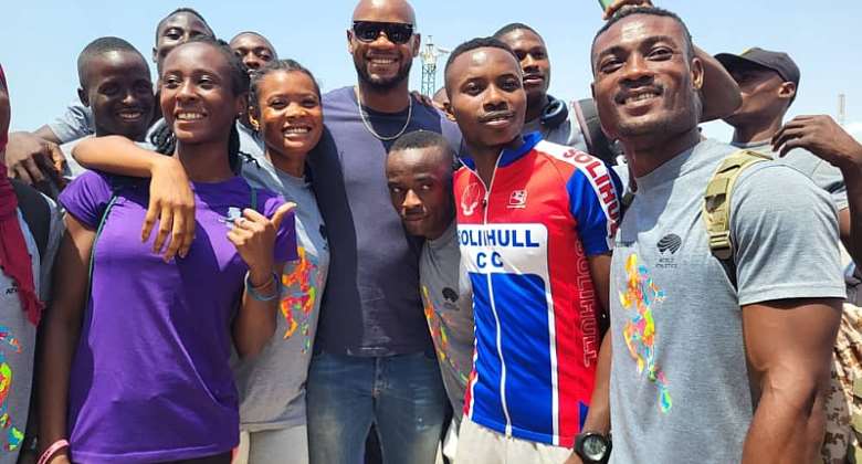 Asafa Powell relates with Ghanaian sportsmen and women at Accra Sports ...