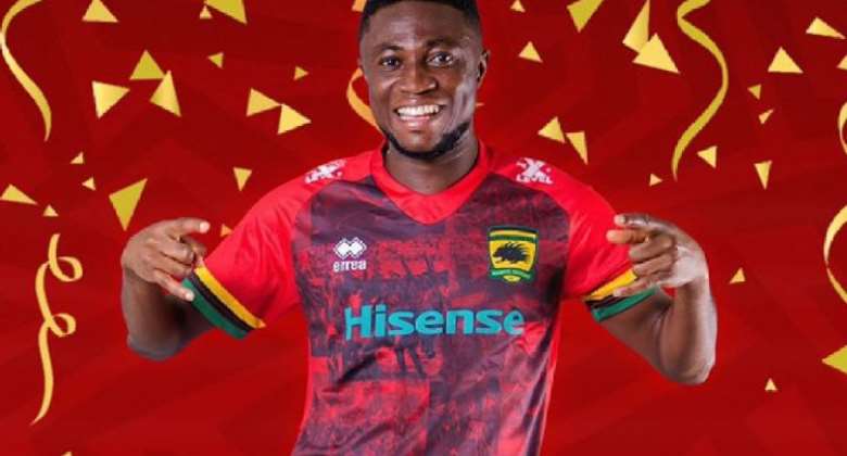 Emmanuel Gyamfi signs contract extension at Asante Kotoko - Reports