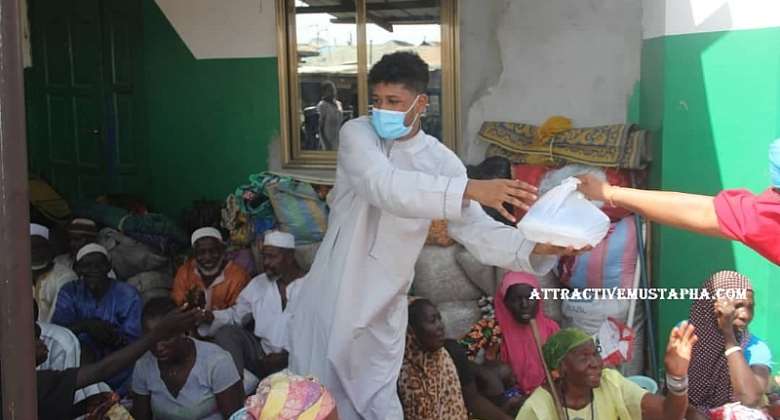 Eid-ul-Fitr: Actor Rahim Banda Feeds Over 300 Muslims At Abossey Okai ...