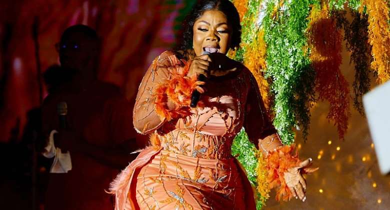 Empress Gifty evoke memories with stunning entry at TREC22