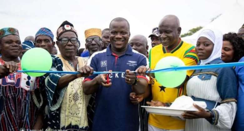 Damongo gets Astroturf pitch to enhance recreation and sports