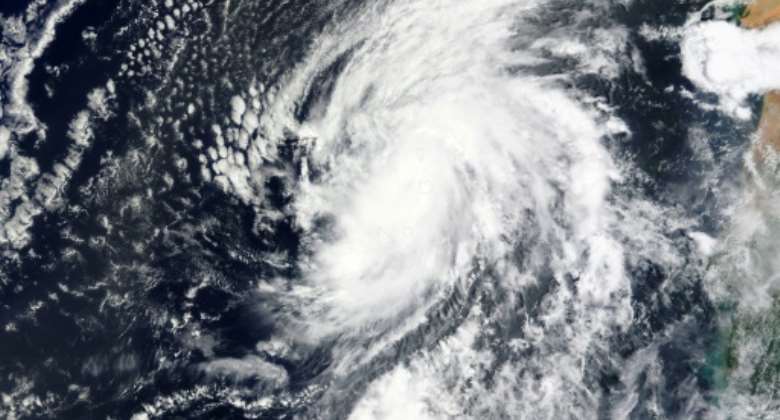 Hurricane Fred lashes Cape Verde