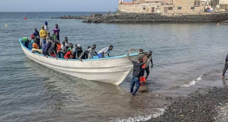 Senegal boat carrying 41 migrants reaches Canary Isles