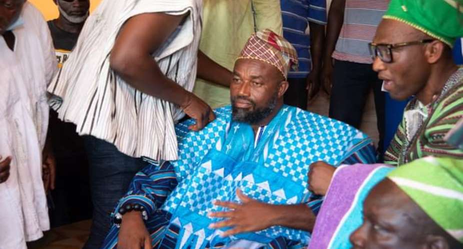 Tamale youth commend Chief McDan Gugba-Naa for his generosity to the North