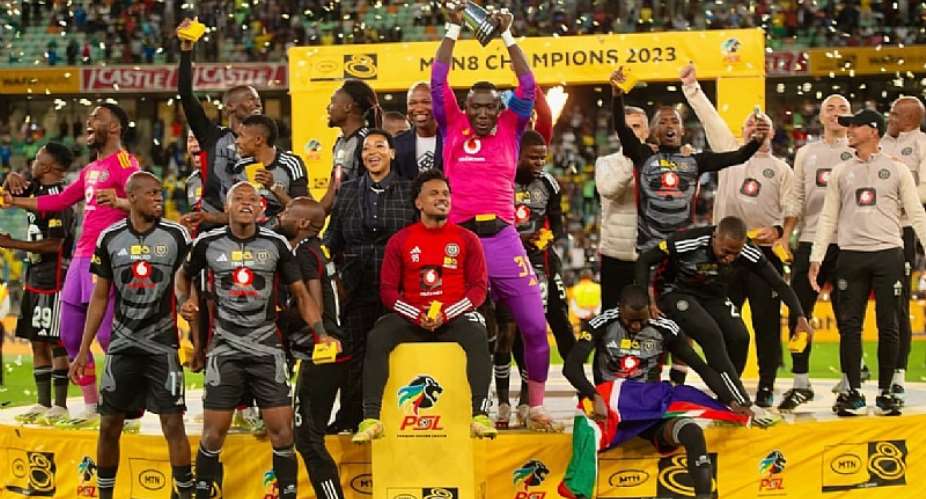 Goalkeeper Richard Ofori clinches MTN 8 trophy with Orlando Pirates ...