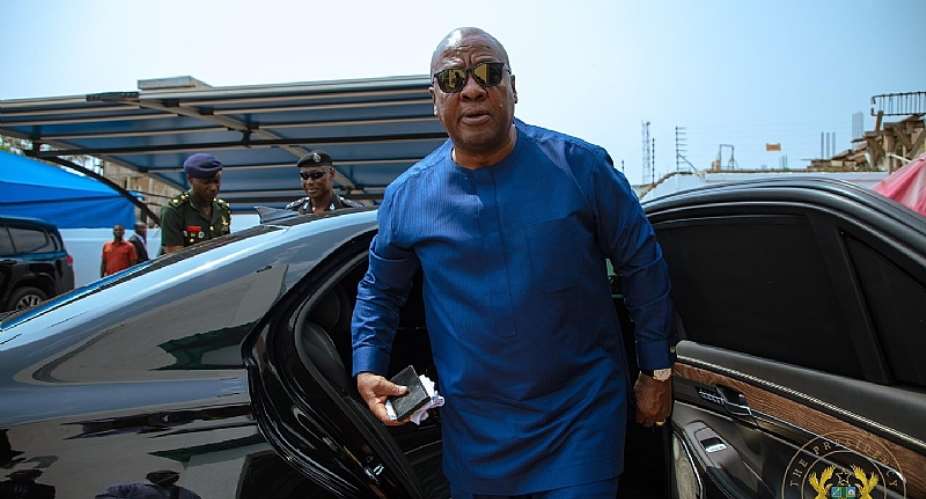 Mahama departs for World Economic Forum