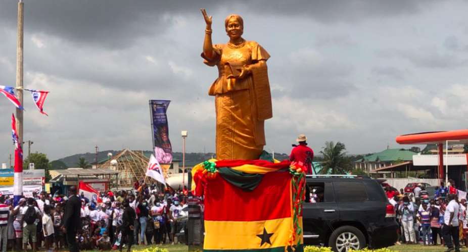 Dansoman: Akufo-Addo Unveils Statue Of Late Ablekuma West MP Theresa ...