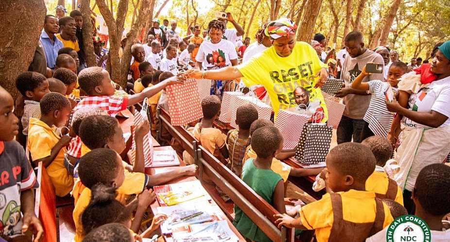 Joycelyn Tetteh, BKQ Foundation reach out to Botoku Bladatornu D.A ...