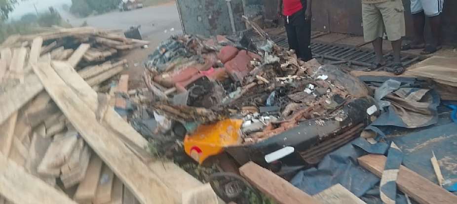 Kia Rhino traps cabbie to death in accident on Wenchi-Wa highway