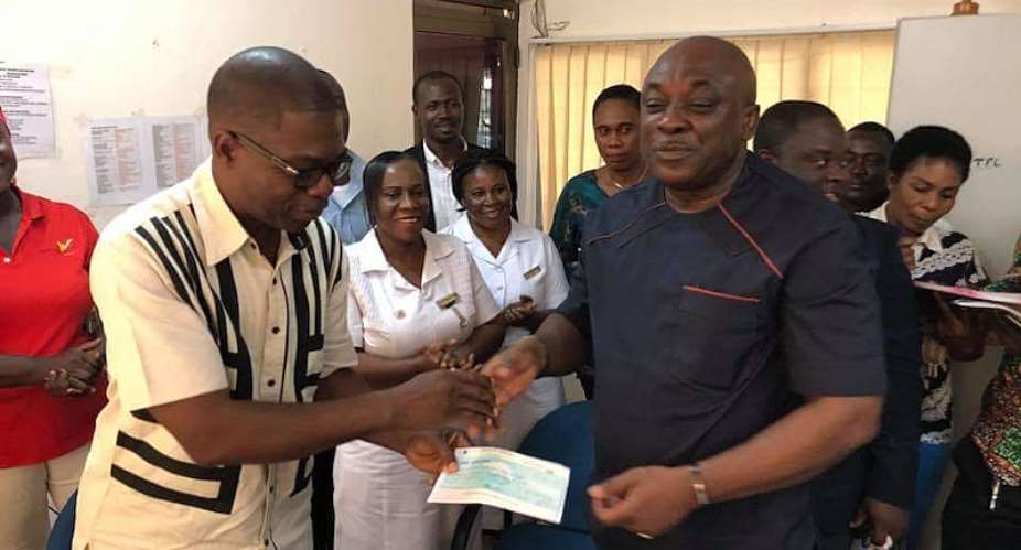 Tema Polyclinic Receives GHC40,000 Cash From MP Carlos Ahenkorah