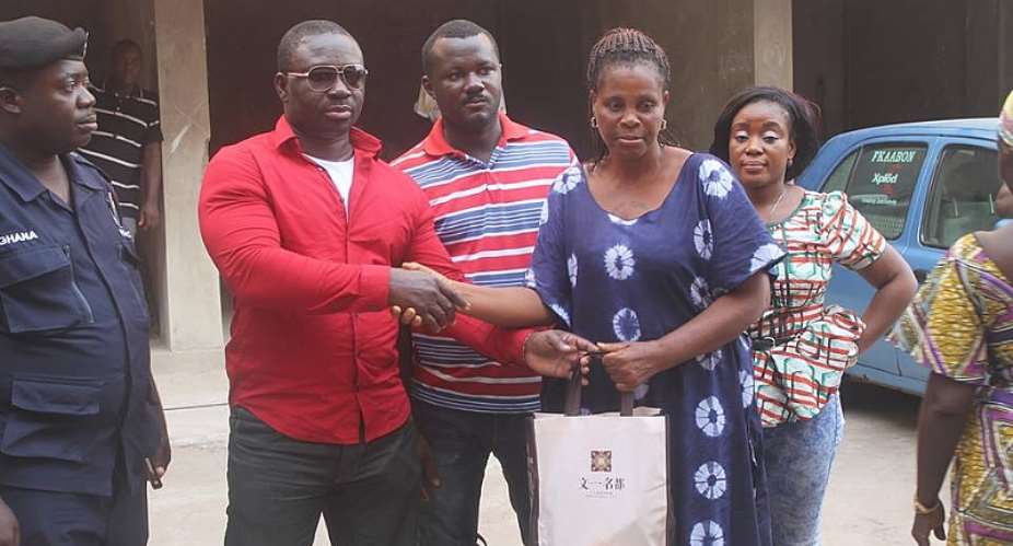 Blind Presenter Otwinoko Feeds Over 100 widows and Widowers