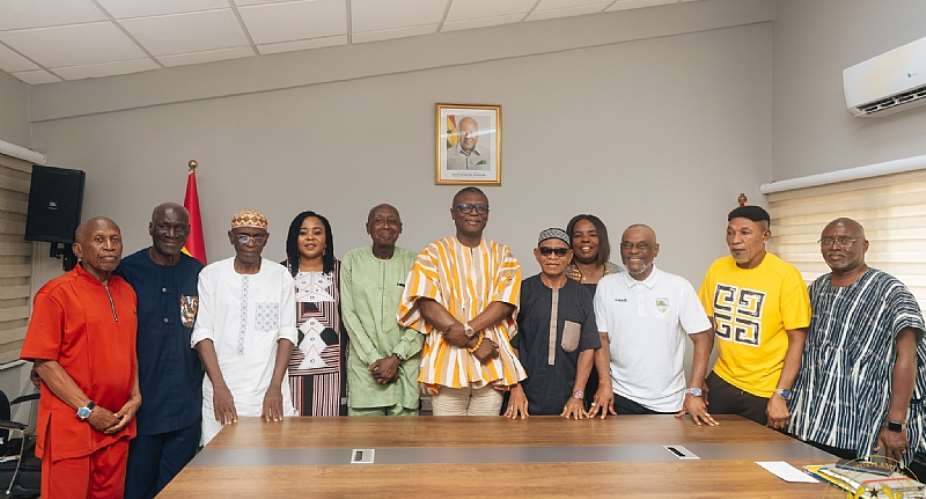 Sports Minister Kofi Adams hosts retired Ghanaian footballers