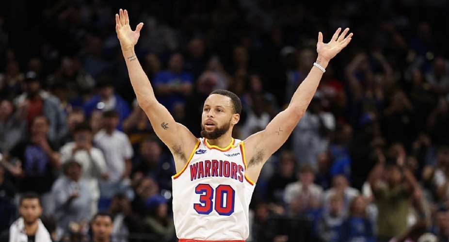 NBA: Stephen Curry hits 12 three-pointers for Golden State Warriors against Orlando Magic
