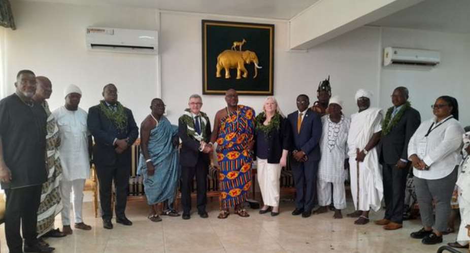 Commonwealth Games Federation President Dr. Chris Jenkins OBE calls on ...