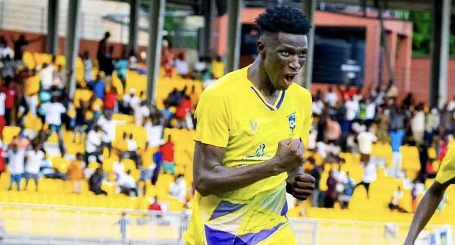 Simba SC set sights on Medeama SC midfield star Salim Adams amid ...