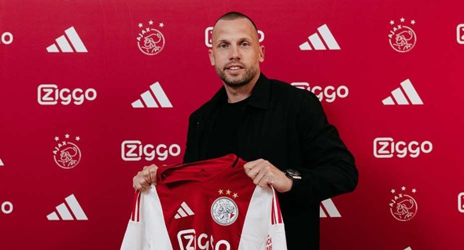 John Heitinga leaves Liverpool role to rejoin Ajax club as head coach