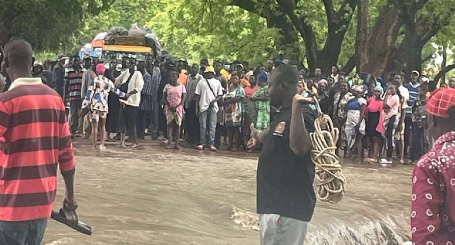 UE/R: Sandema flooded as heavy rains cut off major road