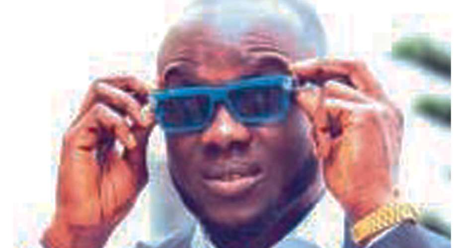 Heart failure allegedly kills Davido’s Aide