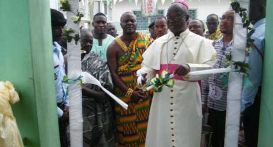 NGO builds maternity complex for Breman Asikuma