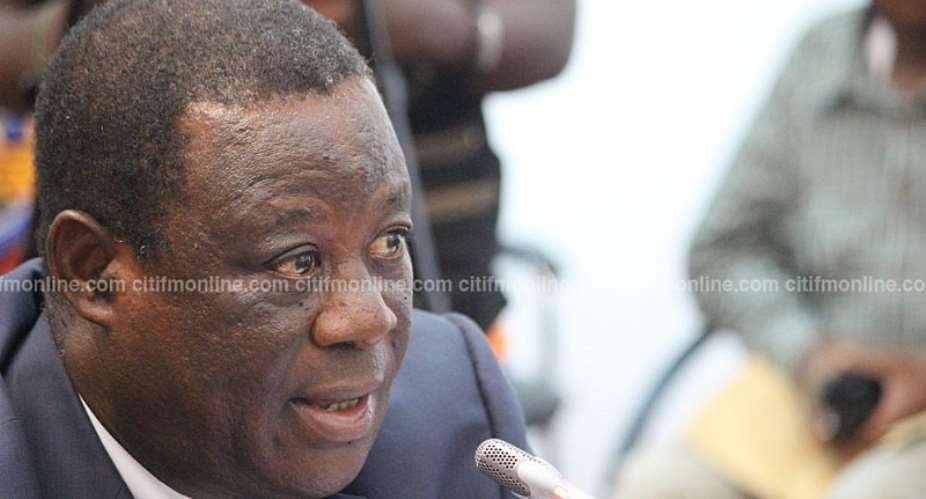 Minister orders closure of Koforidua-Mamfe road