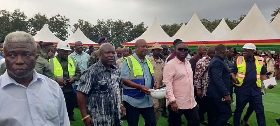 Mahama breaks ground for Atimpoku to Aflao road under Big Push