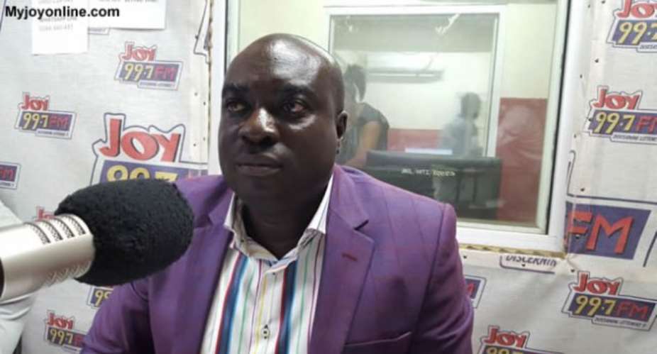 'Prof' Quarm defends 'head for carrying load' depiction