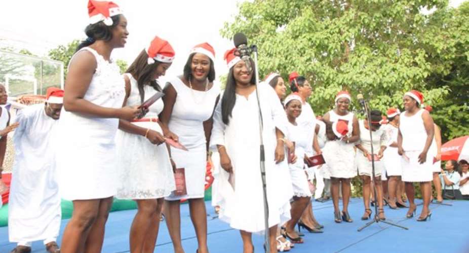 The Roman Ridge School performs 9 Lessons and Carols, presents items to ...