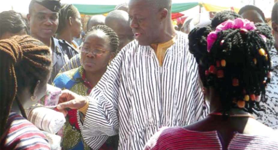 Veep inaugurates third phase of Rural Enterprises Project