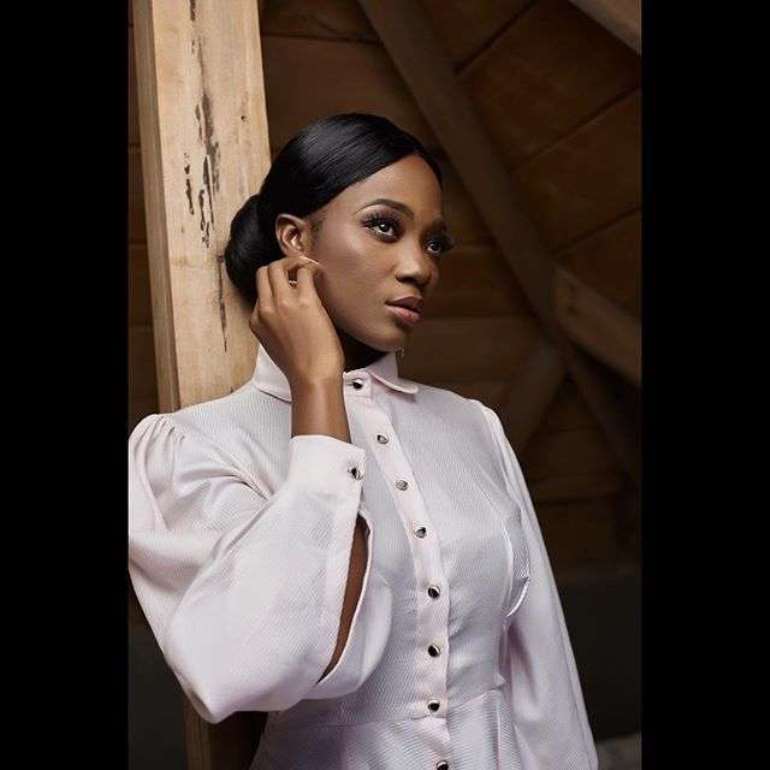 Efya Is Serving Us Stunning Fashion Dishes!