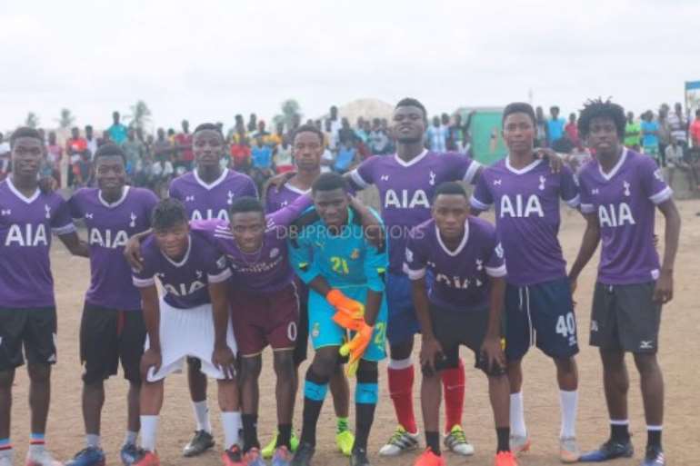 Photos: Ghana U-17 players thrill fans, donate 1000 cedis to Mamprobi ...